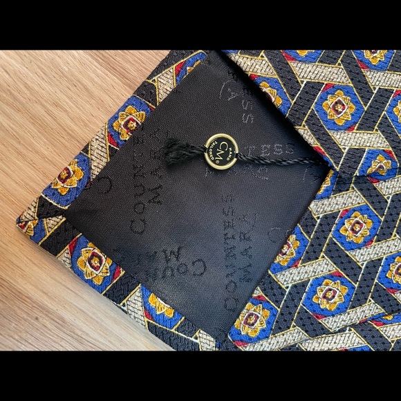 Countess Mara | Accessories | Countess Mara Imported All Silk Hand ...